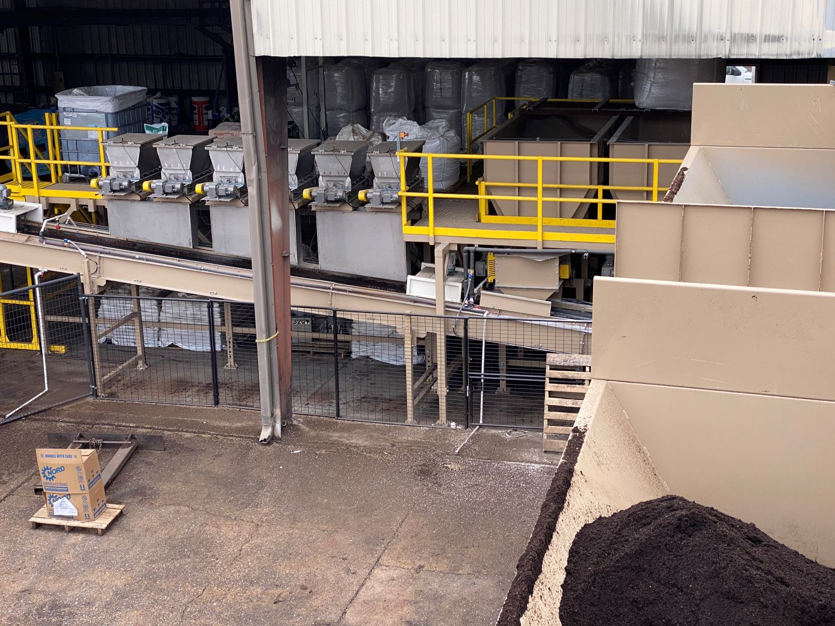 Mix Line Made-to-Order Application | Soil Conveyors | Manufacturer